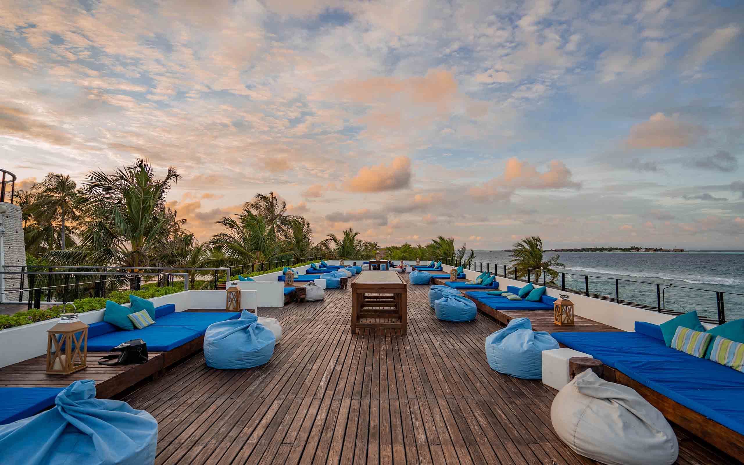 Sunset Restaurant Maldives | The Sunset Deck at Kandooma